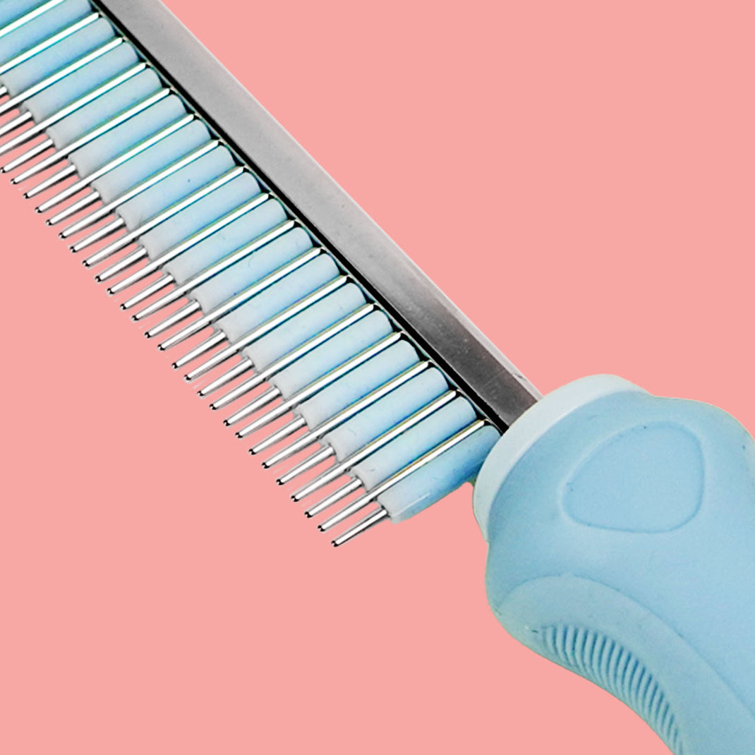 Grooming CuddleComb – GuineaDad